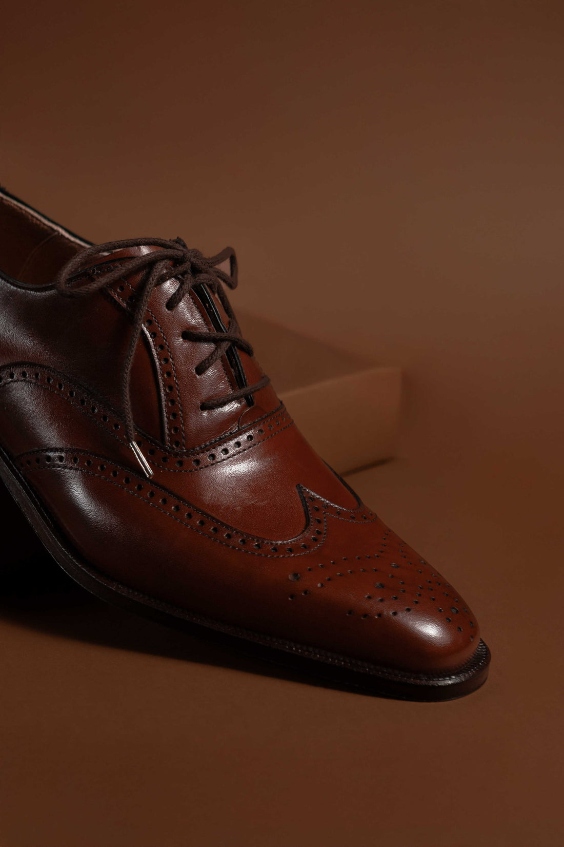 Zapato 1808 Picado Bigotera Marrón – Guido